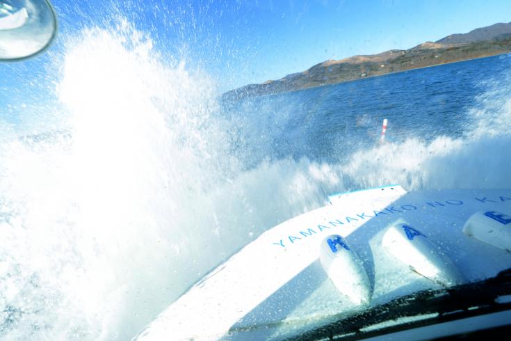 Amphibious bus YAMANAKAKO NO KABA | What to See & Do | Visit Lake ...